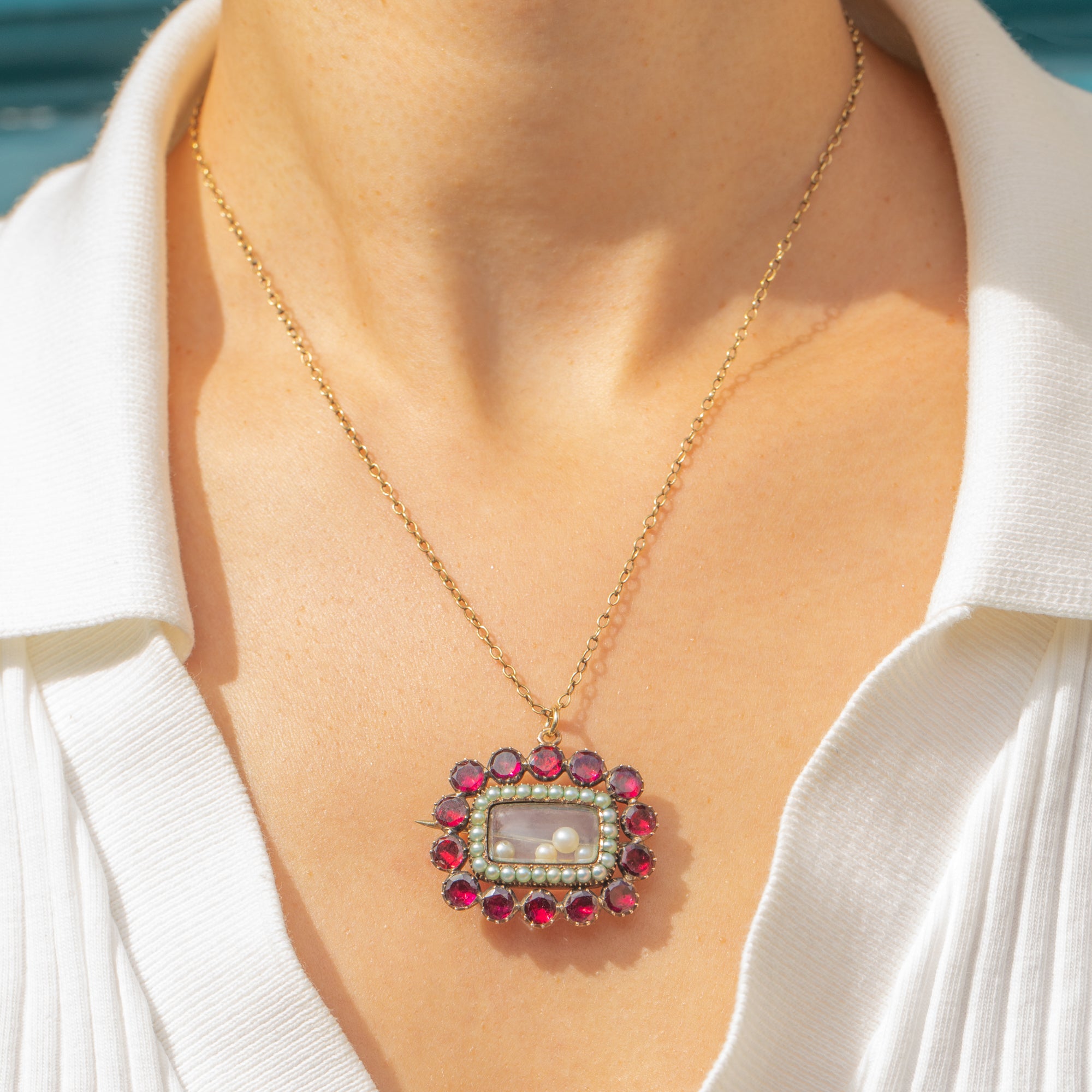 Georgian 9ct Gold Flat-Cut Garnet Pearl Locket-Back Pendant c.1820