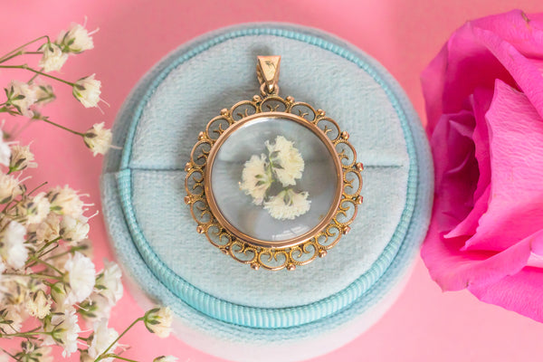 Antique 15ct Gold Pressed Flower Locket – Lillicoco